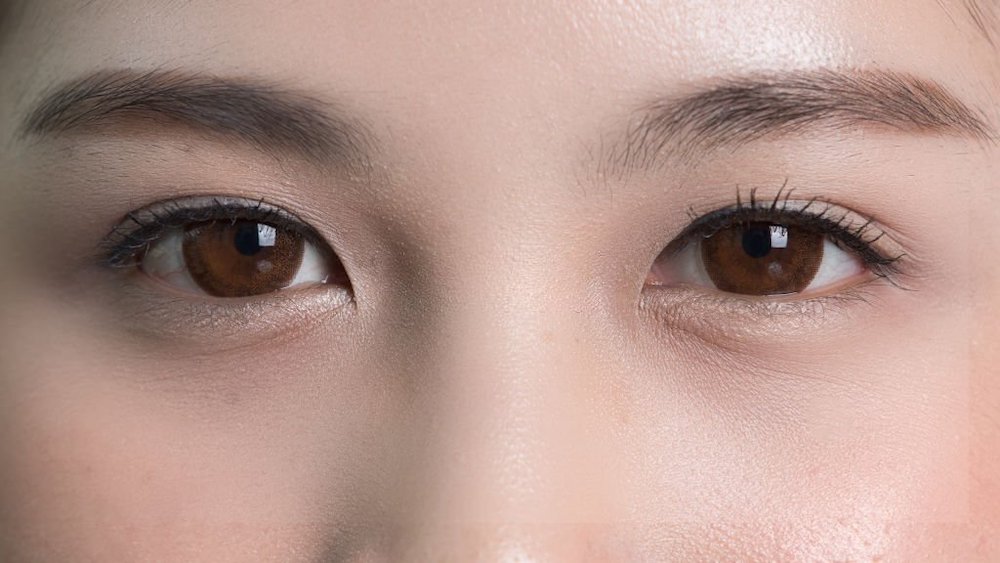 Flat Eyebrows Korean