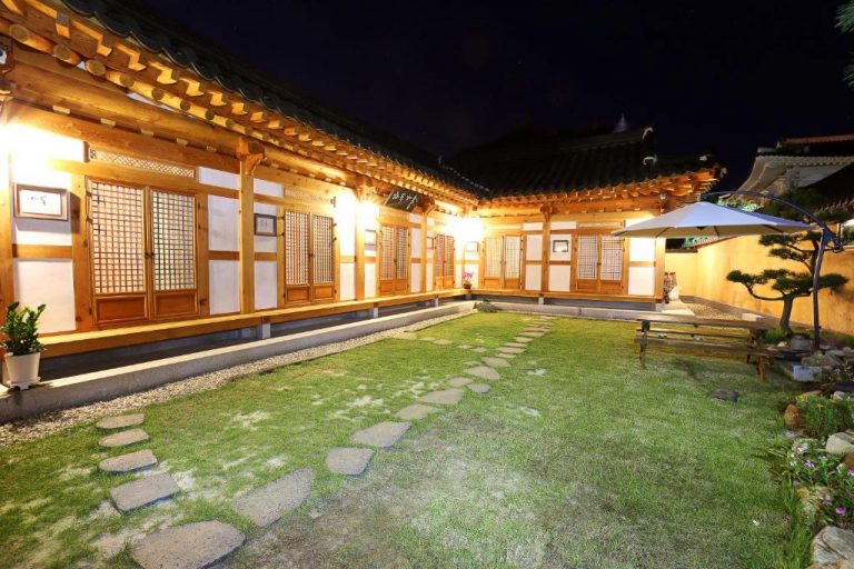 Hanok - The Ultimate Guide To Korean Traditional Houses