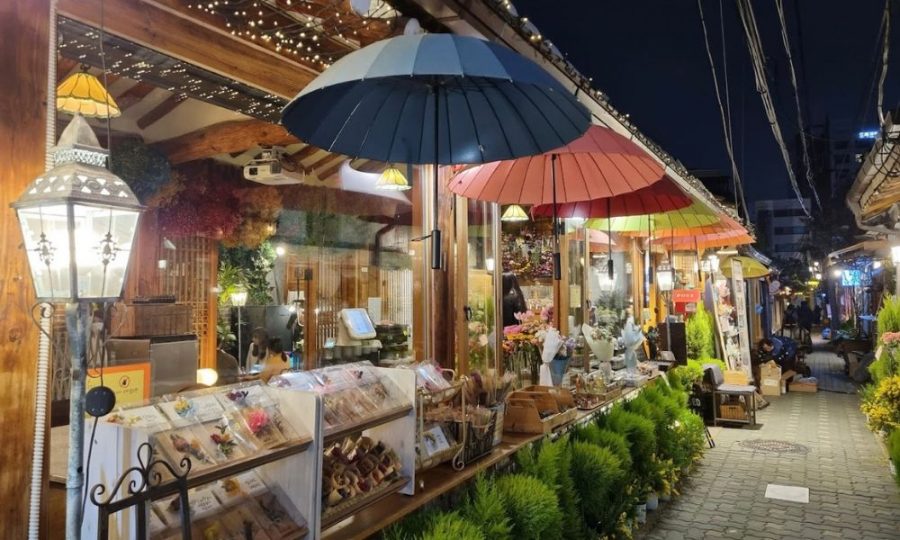 The 12 Best Things To Do In Ikseondong Hanok Village