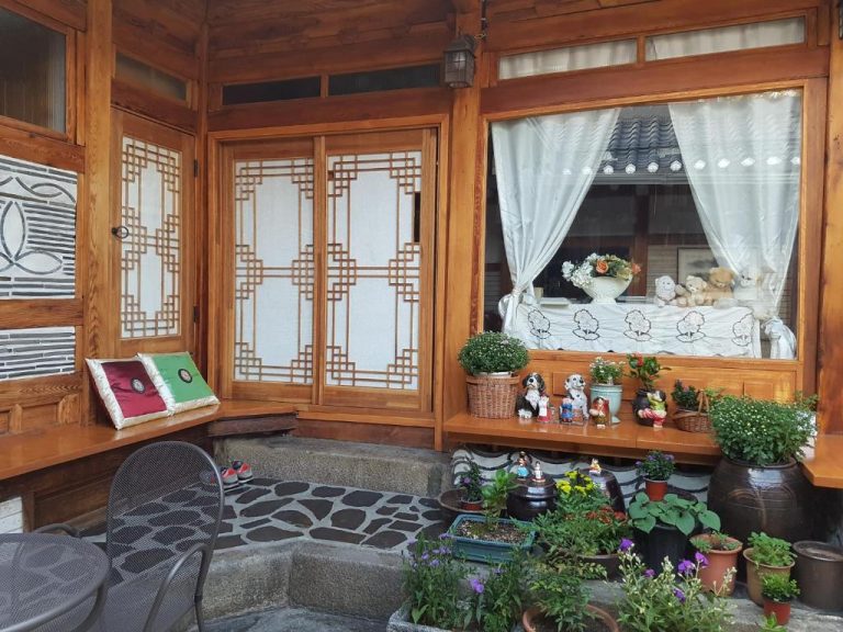 6 Gorgeous Hanok Stays In Seoul You Need To Book In 2025