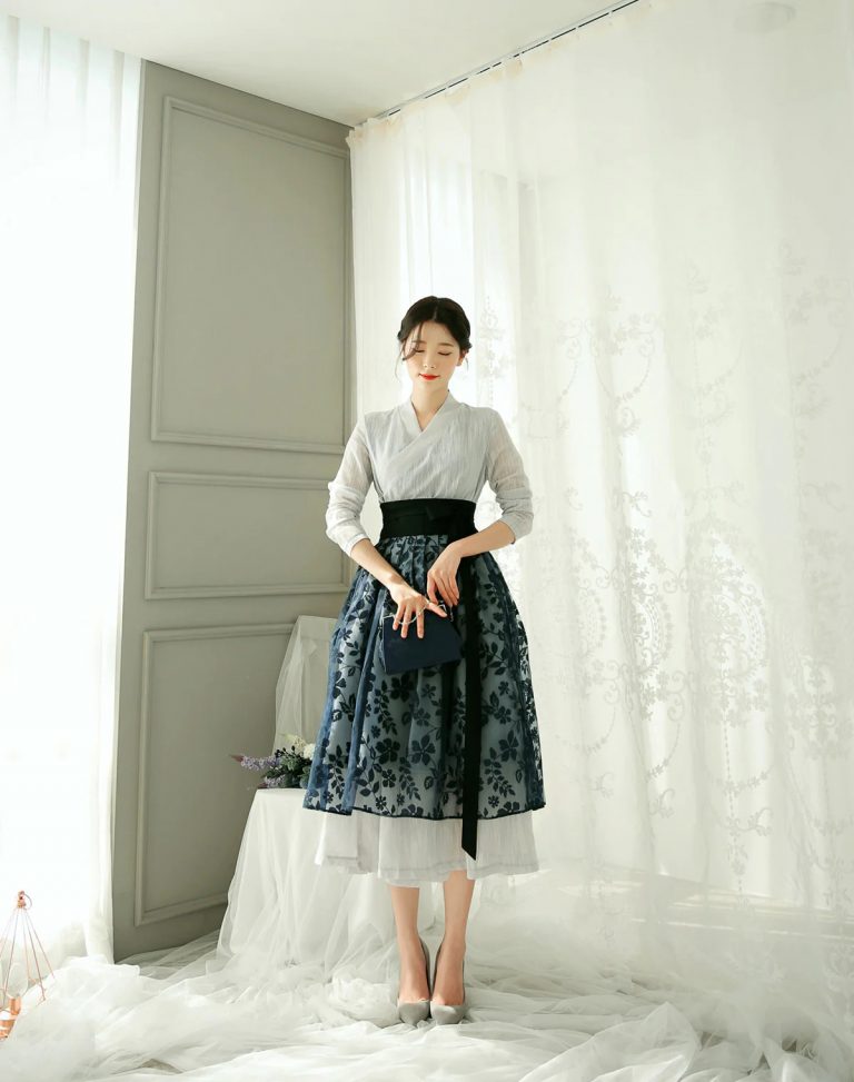 12 Modern Hanbok Dresses For Women To Buy Online In 2026